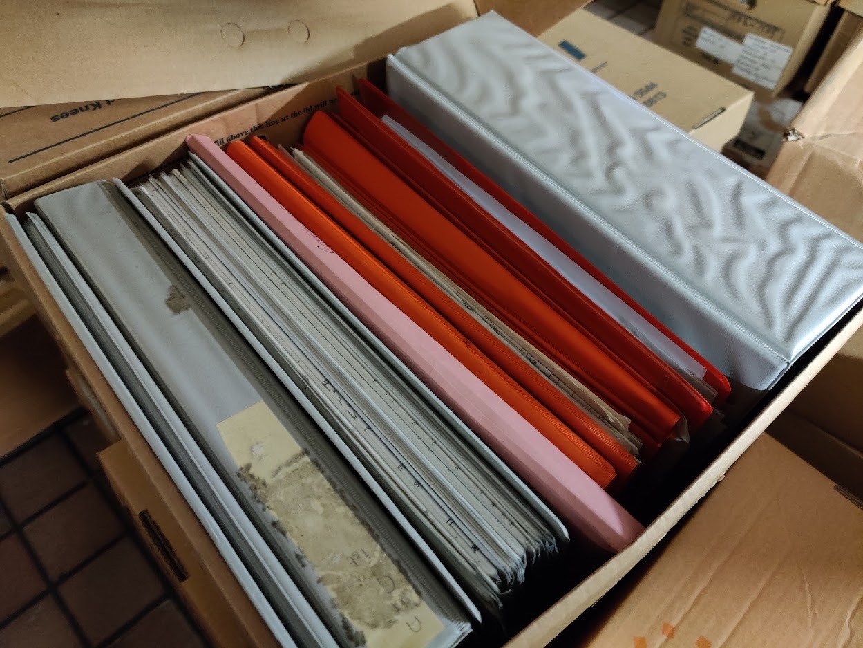 Box of Paperwork & Files (Contemporary) – Revival Props