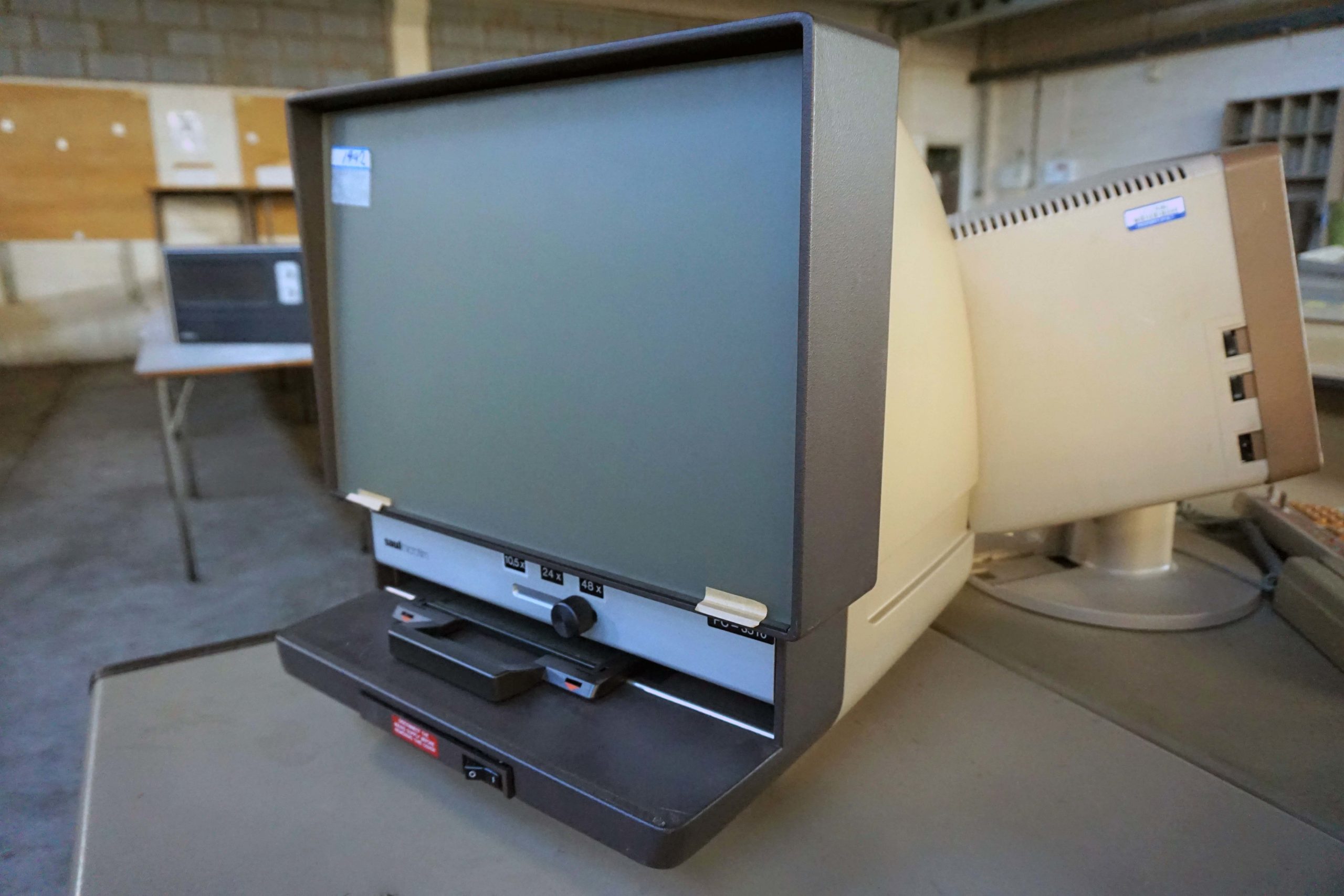 Saul Microfilm Reader – Revival Props