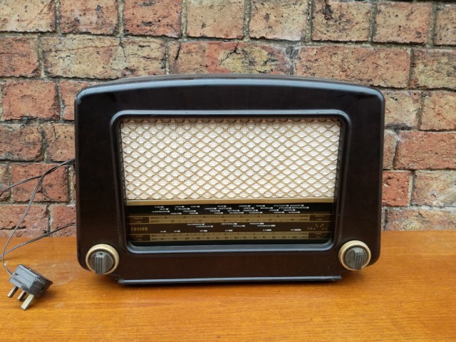 Radio – Cossor Melody Maker 524 – Revival Props