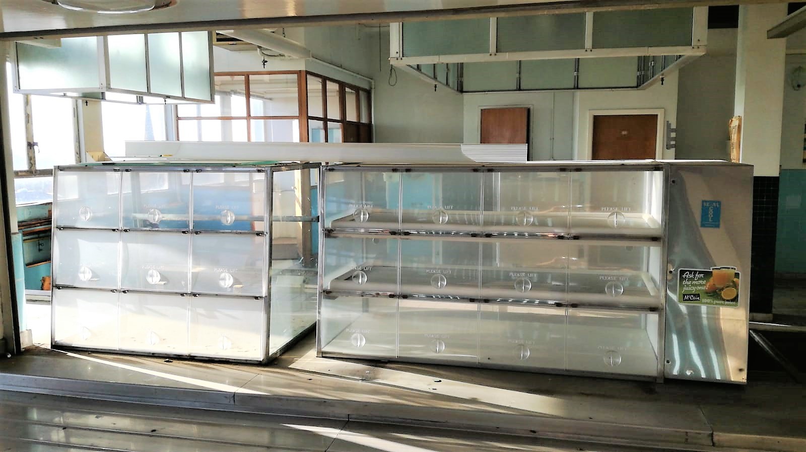 Canteen/Catering – Countertop Food Display Cabinet – Revival Props