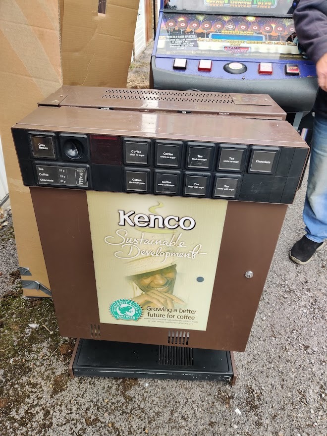 Vending Machine – Table Top Wittenborg 500 (Brown) – Revival Props