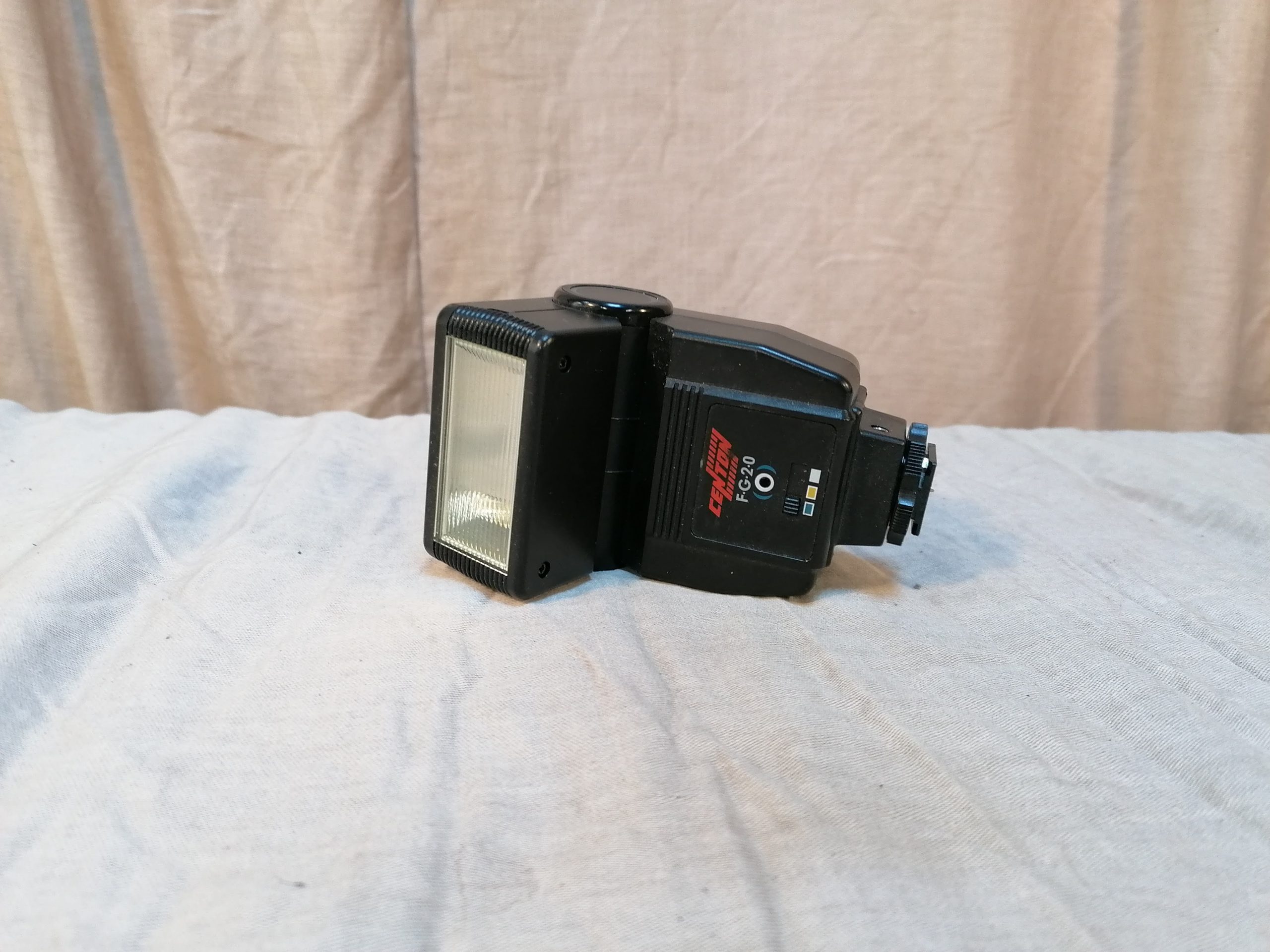 Camera Flash – Centon F.G.2.0/Black/Plastic – Revival Props