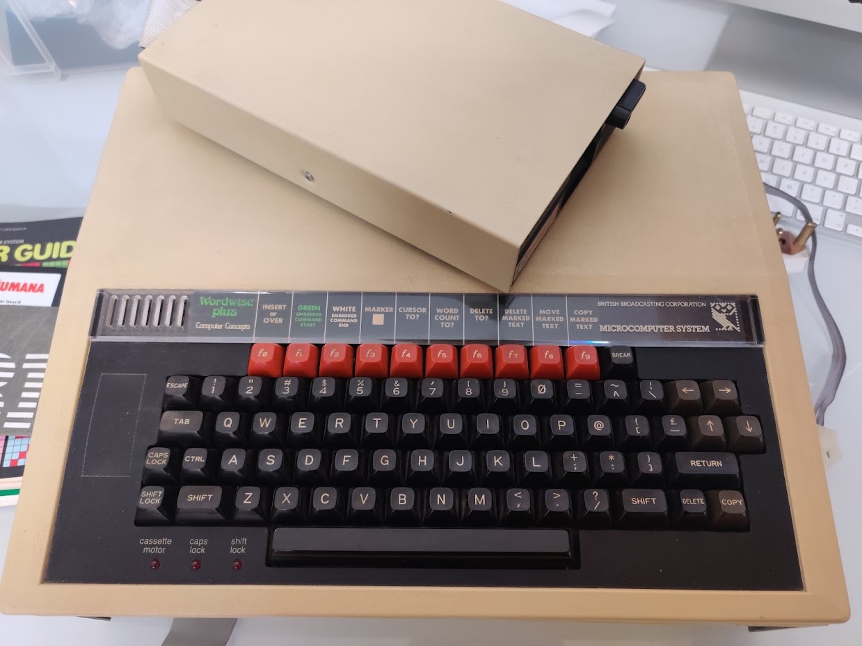 Computer – Acorn BBC Micro Model B (1981) – Revival Props