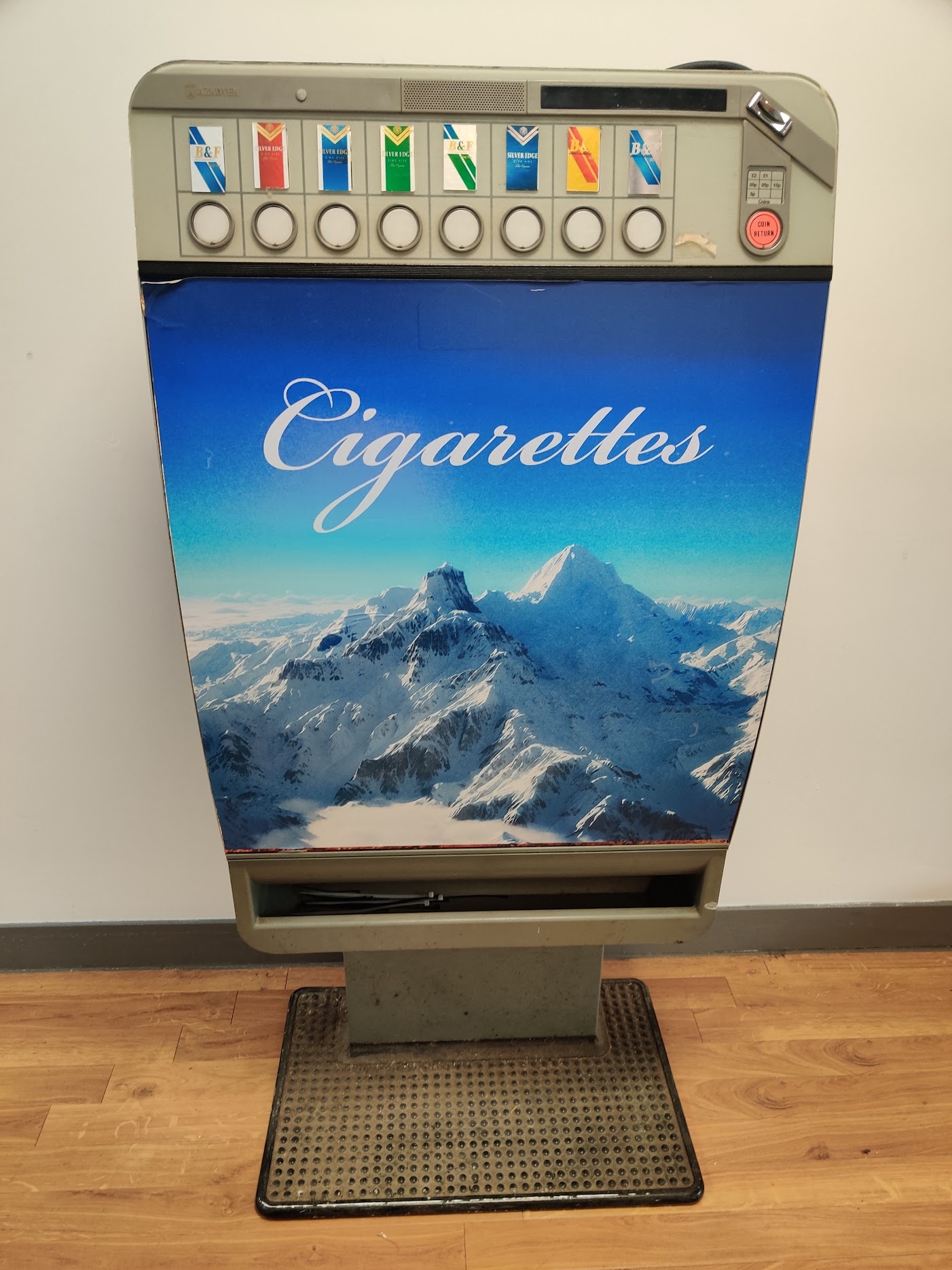 Cigarette Vending Machine (with footplate) – Revival Props