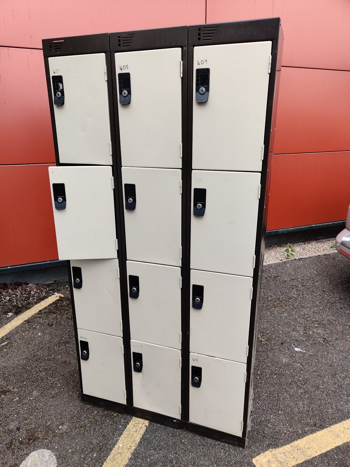 Lockers – Brown & Beige (12 Door) – Revival Props