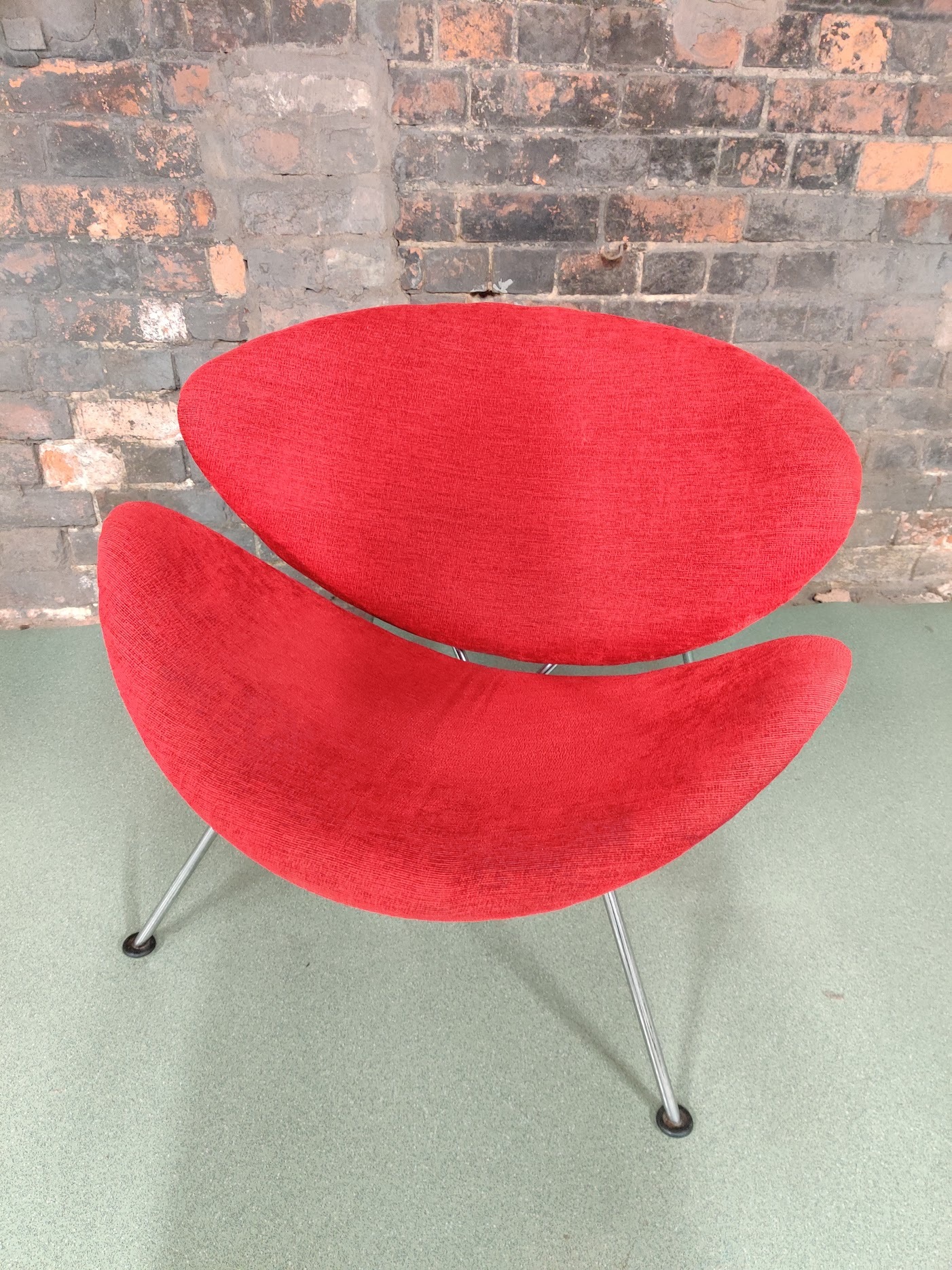 Chair – Red Lips – Revival Props
