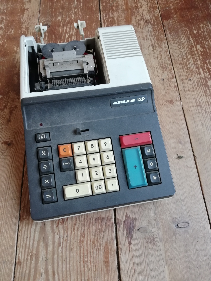Electronic Calculator – Adler 12P – Revival Props